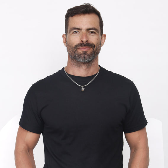 Order men's jewelery online | Now at Kuzzoi